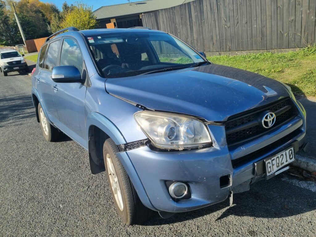 Broken Car Collection Dunedin: We Buy Junk Vehicles & Pay You Top Cash